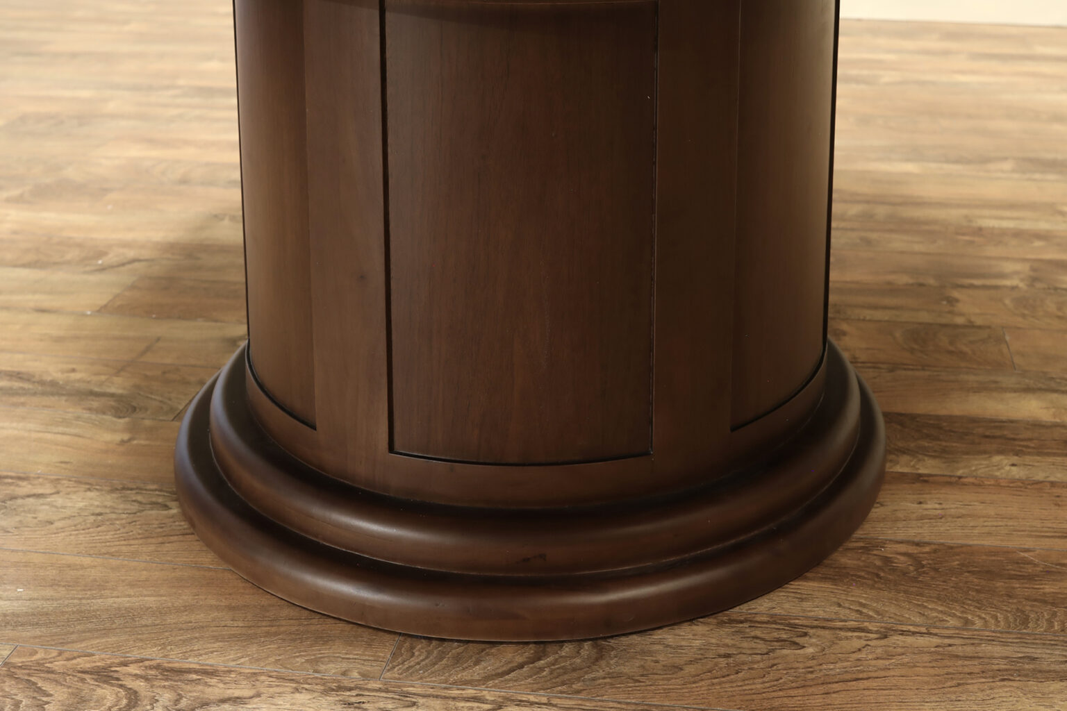 69-91 Fletcher capstan table reproduction with self-storing and self ...