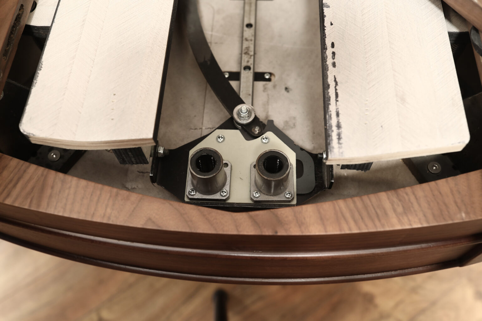 69-91 Fletcher capstan table reproduction with self-storing and self ...